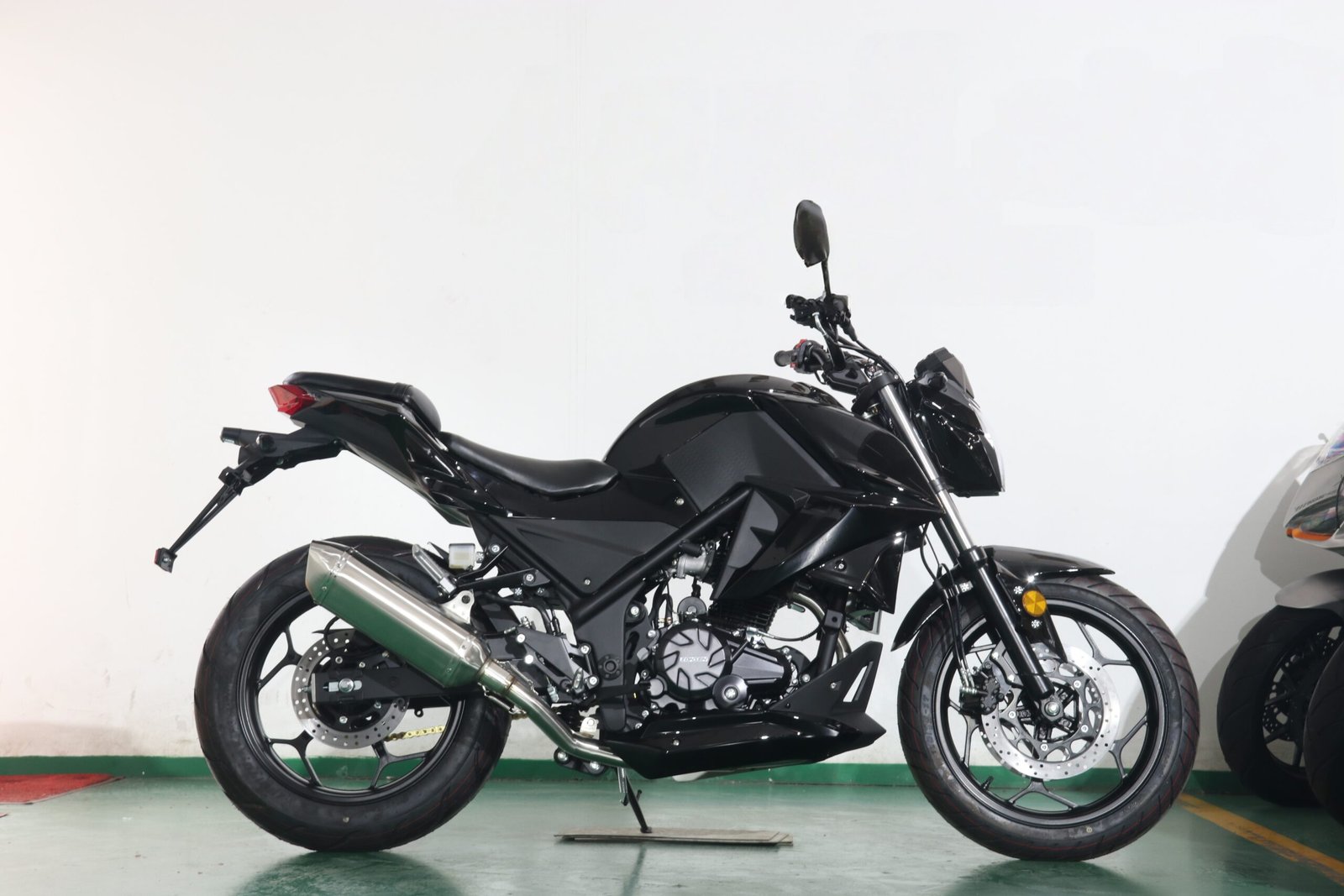 飓风 (V6) 200cc Sports Bike - apex-ride.com